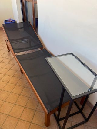 Sdraio e tavolino di vetro 