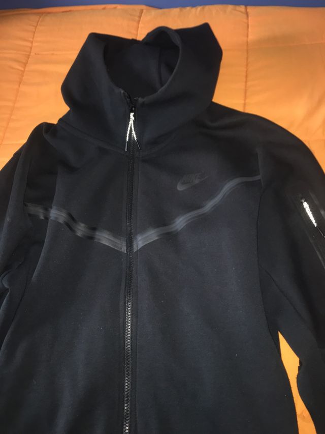Nike Tech Negro De Segunda Mano Por 90 Eur En Madrid En Wallapop
