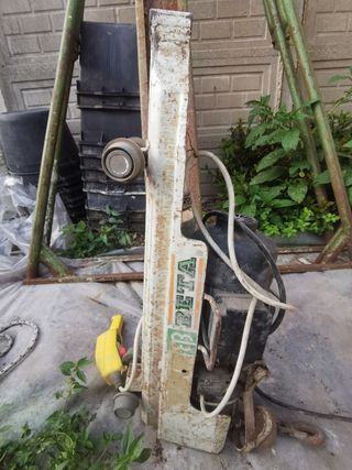 Montacarichi Beta 200Kg + binario e cavalletti