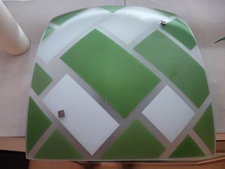 plafoniera verde e bianca linea geometrica moderno
