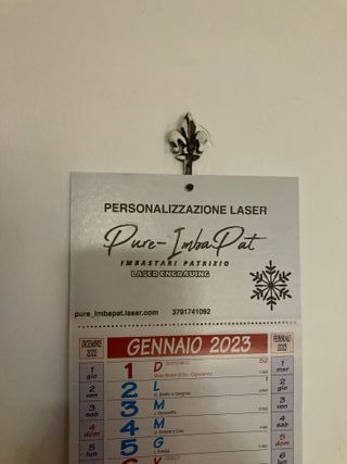 calendario con incisione personalizzata