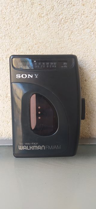 Sony Walkman WM-FX21 de segunda mano por 18 EUR en Salamanca en WALLAPOP
