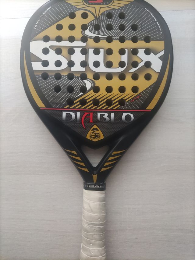 Pala de pádel Suix Diablo Mate de segunda mano por 90 EUR en L'Ametlla ...