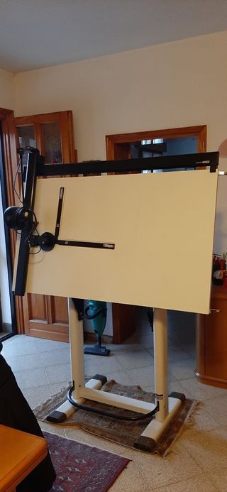 tecnigrafo con tavolo