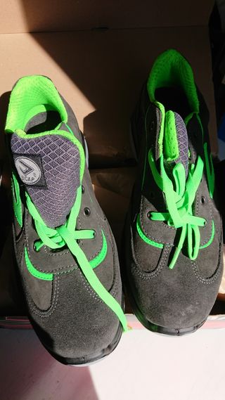 scarpa antinfortunistica