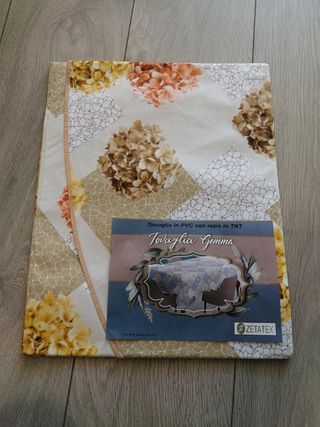 Tovaglia rotonda in plastica 