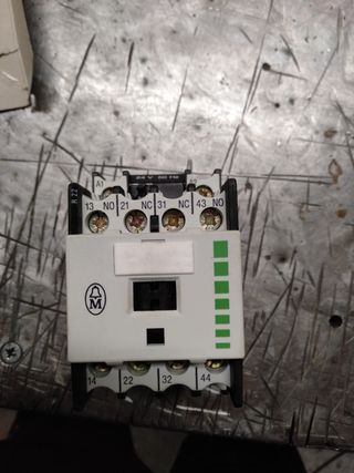 CONTATTORE MOELLER DIL R 22 BOBINA 24VAC