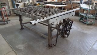 TAVOLO DA LAVORO PER SALDARE 