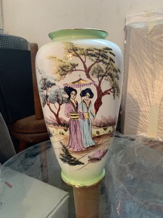 Vaso in ceramica con decorazione cinese