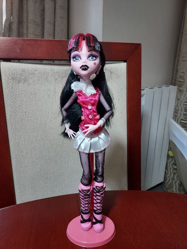 Muñeca Draculaura Monster High de segunda mano por 50 EUR en Mataró en ... Muñeca Draculaura Monster High de segunda mano por 50 EUR en Mataró en ...