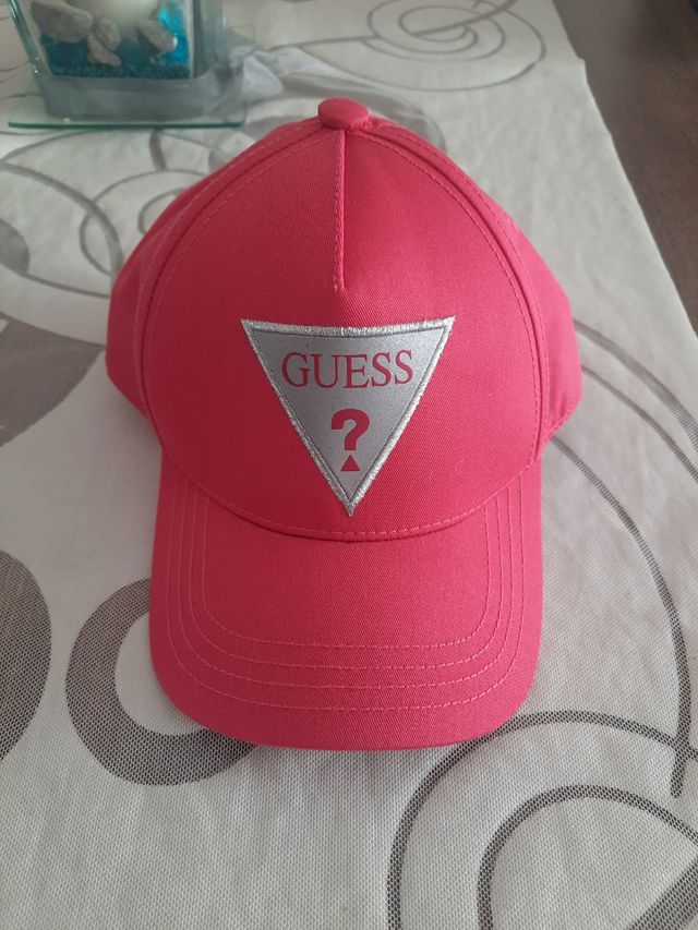 Gorra guess de segunda mano por 18 EUR en Petrer en WALLAPOP Gorra guess de segunda mano por 18 EUR en Petrer en WALLAPOP