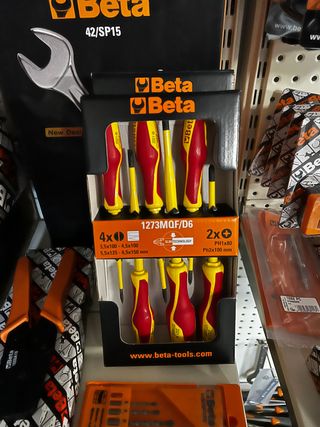 Giraviti beta isolati