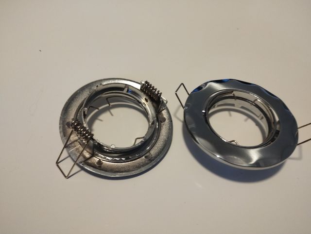 PORTA-HALOGENOS ALUMINO MATE de segunda mano por 2,5 EUR en Lorenzana ...