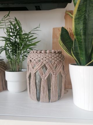 jar in macramé 