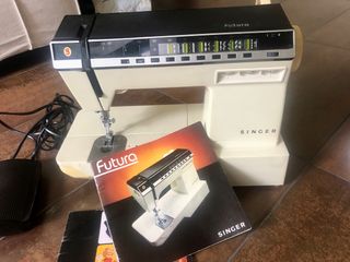 Macchina da cucire SINGER FUTURA 1000