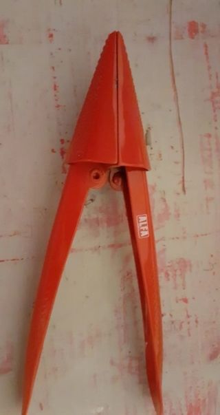 Pinza allargatubi