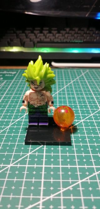 Broly dragón ball z block Lego de Segunda mano por 8 EUR en Castellón ...