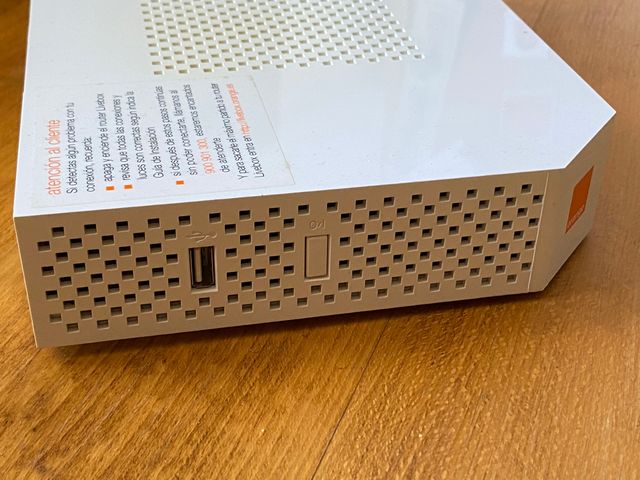 Router WiFi Orange Livebox 2 SP de segunda mano por 9 EUR en Los Alamos ...