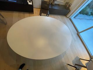Elegante tavolo da pranzo di design italiano (MDF)