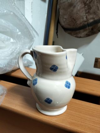 caraffa in porcellana antica