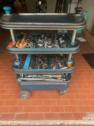 Carrello atrezzi
