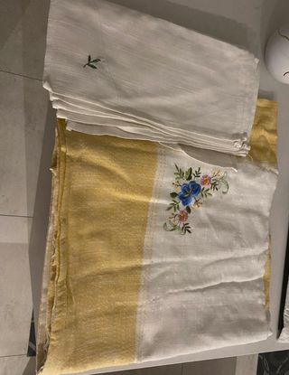 Tovaglia 12 posti con appositi tovaglioli