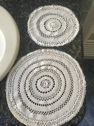 Centrini realizzati a mano 