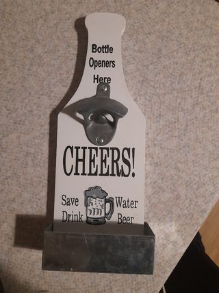 apri bottiglie da parete