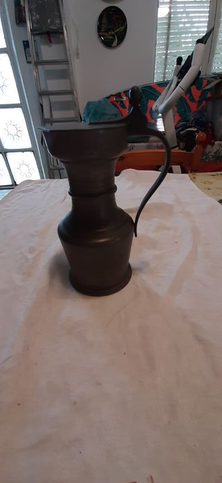 Caraffa in peltro