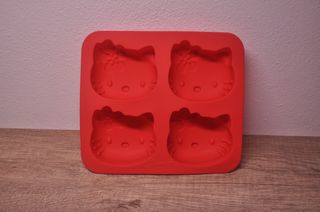 Piccoli stampi in silicone Hello Kitty originali