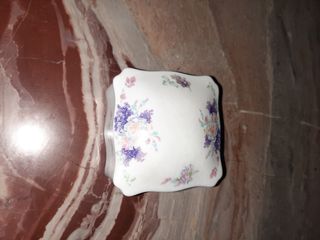 Portagioie. Scatola in porcellana 