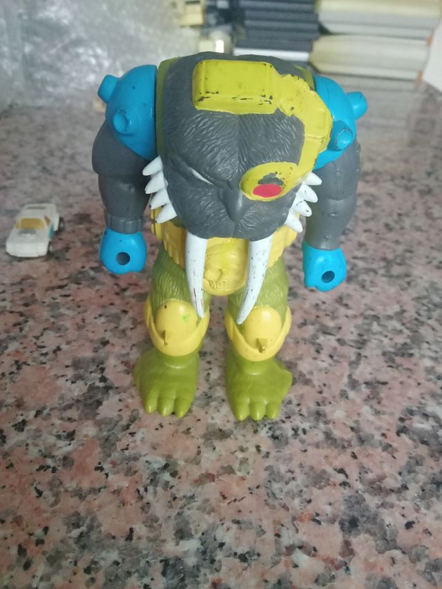 longtooth autobot pretender Transformers G1 de segunda mano por 10 EUR ...