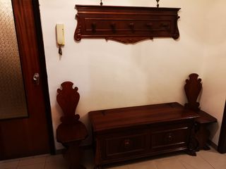 Cassapanca, 2 sedie, appendiabiti, consolle