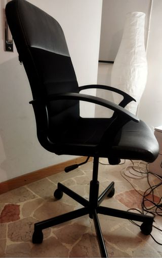 sedia regolabile nera