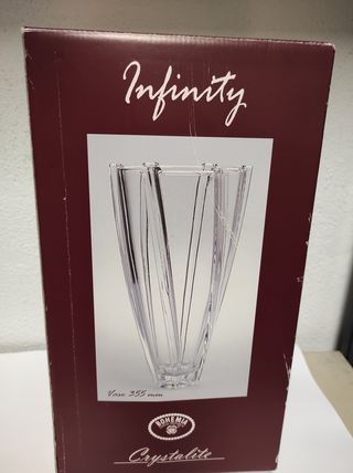 vaso in vetro nuovo