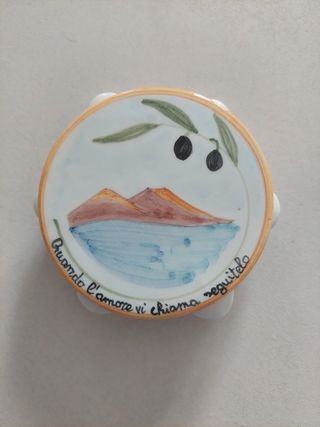 Tamburello di ceramica dipinto a mano