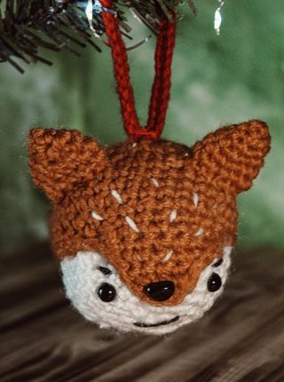 pallina natalizia amigurumi volpe