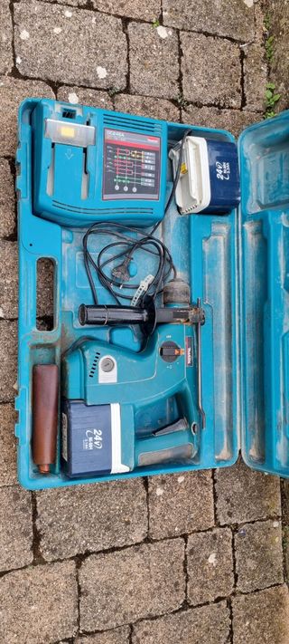 TRAPANO TASSELLATORE MAKITA