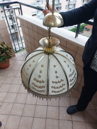 Lampadario in metallo e cristallo