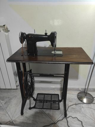 macchina da cucire SINGER 