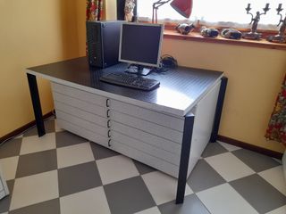 Cassettiera/tavolo lavoro