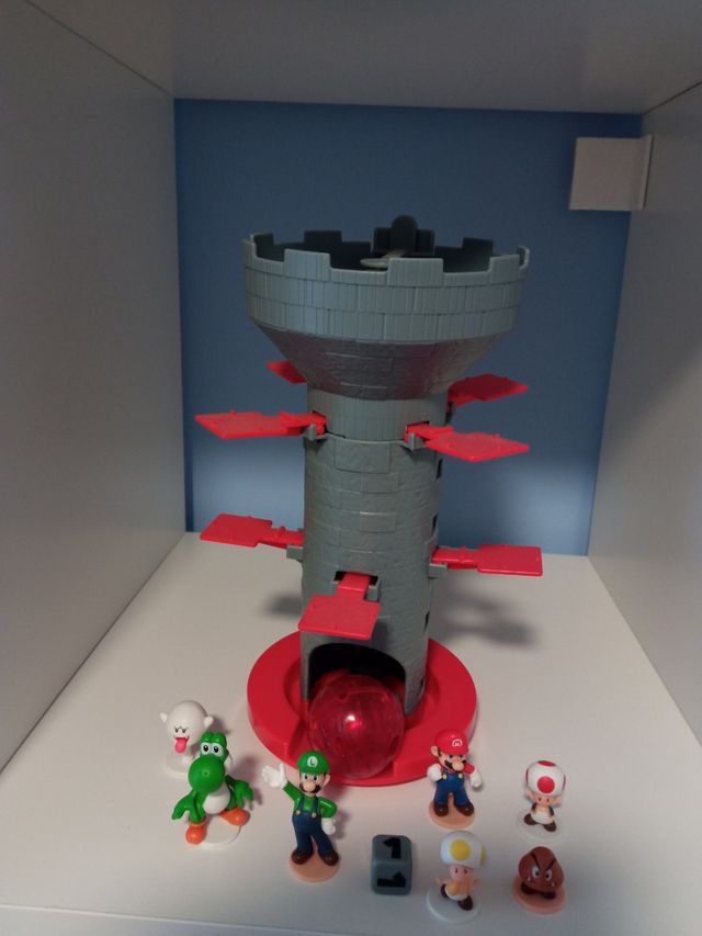 Torre super Mario Shaky Tower. de segunda mano por 12 EUR en Sant Boi ...