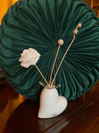 profumatore in ceramica a forma di cuore 