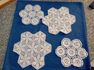 2coppie di centrini in cotone vintage