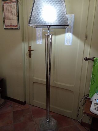 piantana stile moderno 