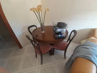 tavolo da salotto + 4 sedie