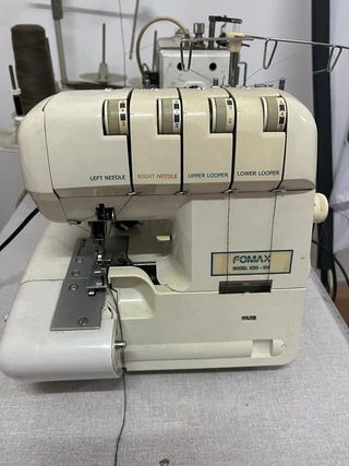 Macchina cucire tagliaecuci