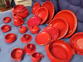 Servizio in ceramica rossa Arte ceramica romana