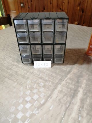 Cassettiera 16 cassettini