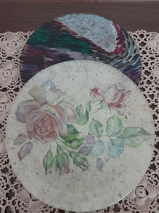 Coppia di piatti decorativi